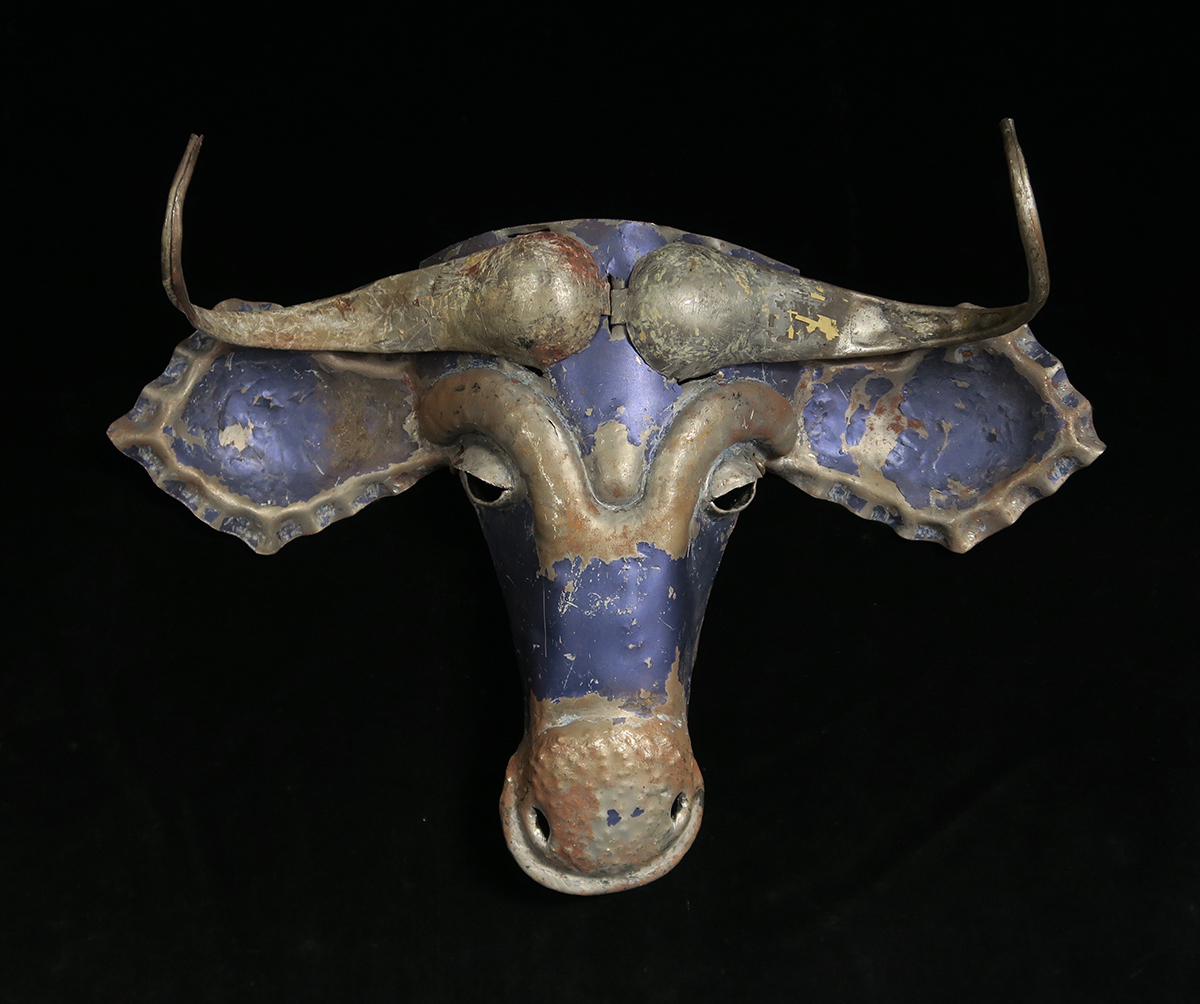 Recycled Steel Wildebeest Mask from Zimbabwe | Indigo Arts